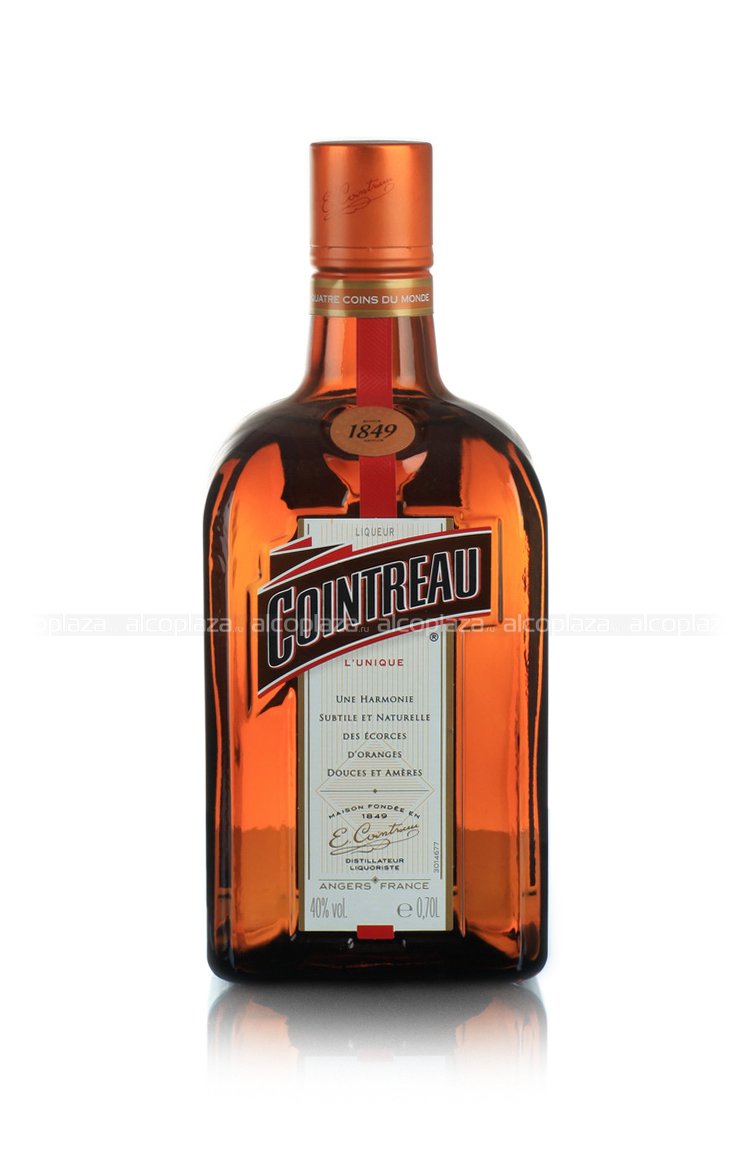 Cointreau 0.7l купить ликер Куантро 0.7 л. цена
