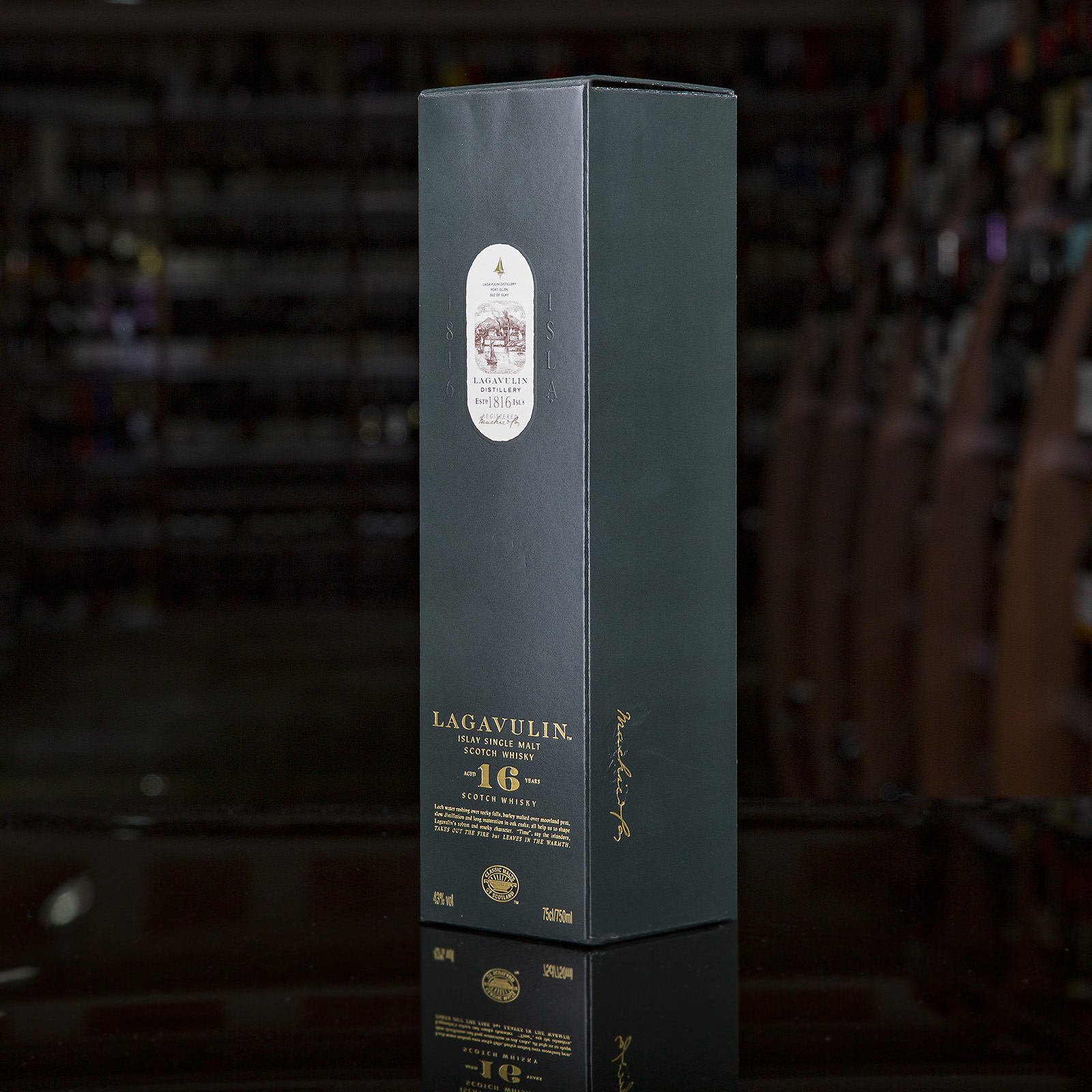 Lagavulin 16 лет - купить виски Лагавулин 16 лет 0.75 л - цена